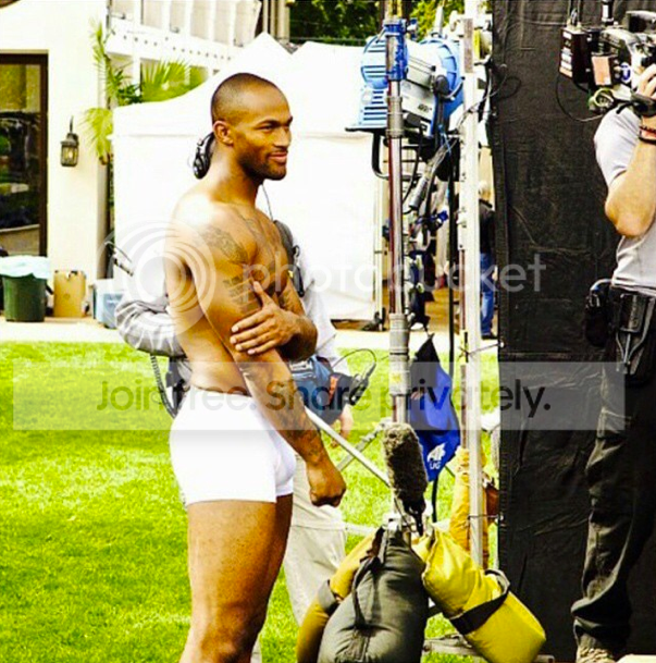 FROM THE GRIDIRON TO THE RUNWAY: Former NFL Player Keith Carlos Becomes ...