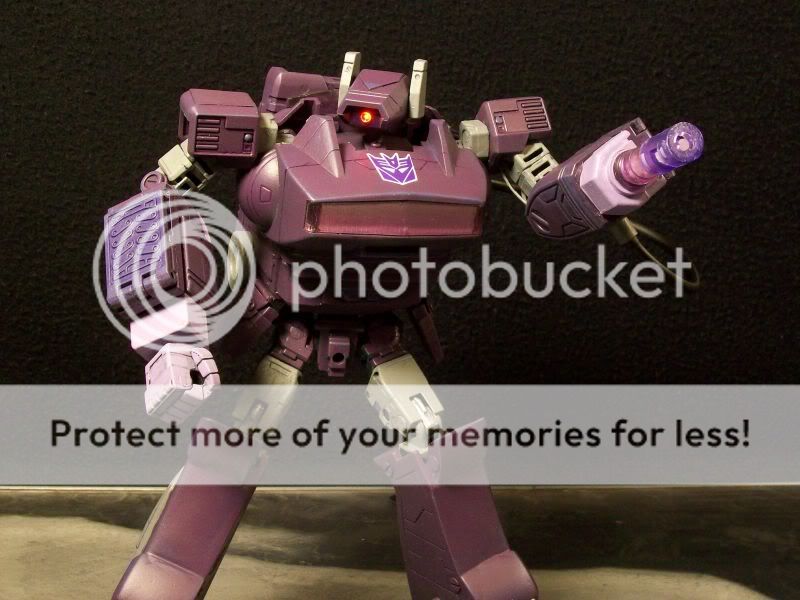 Heavy/Scratch: - Masterpiece Shockwave | TFW2005 - The 2005 Boards