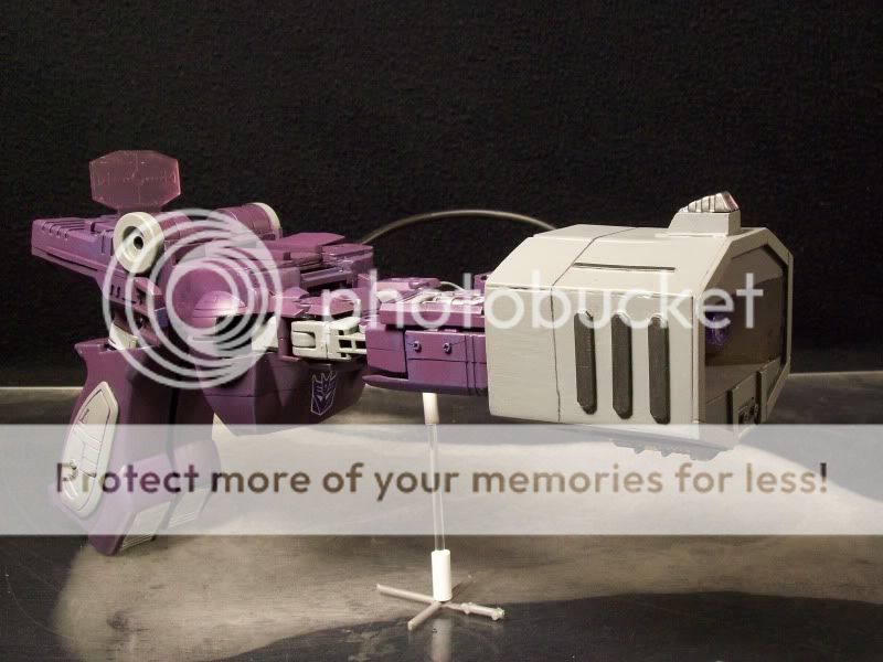 Heavy/Scratch: - Masterpiece Shockwave | TFW2005 - The 2005 Boards