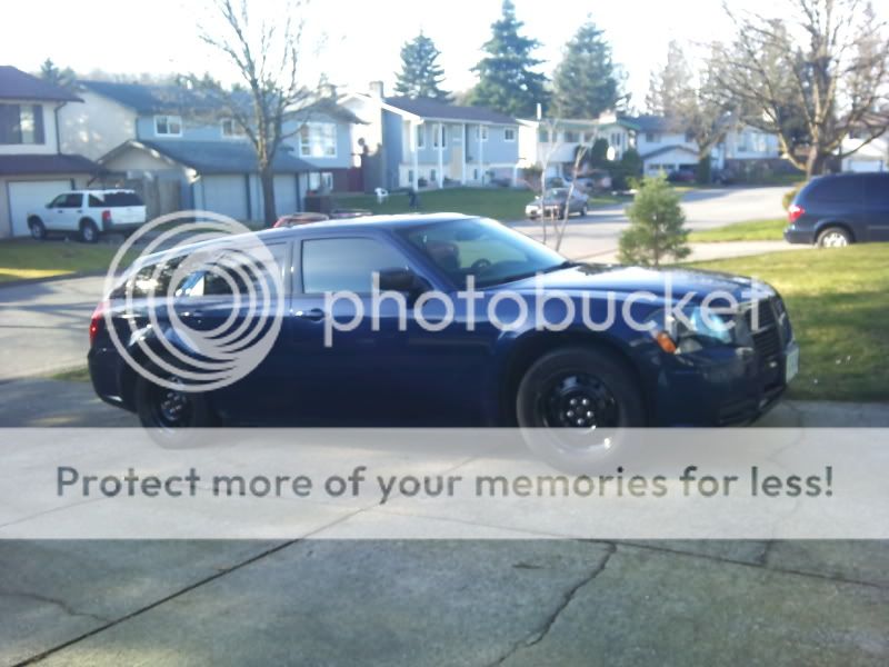 midnight blue magnum with rims chrome or black? | Custom Dodge Magnum ...